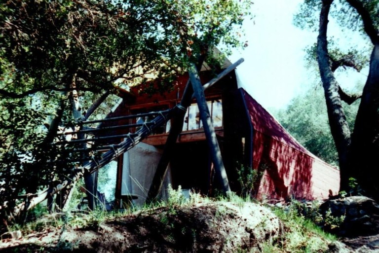 Building Silent Haven: Chapter Three – Centre of the Web
